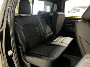 Melns Dodge RAM 2019 Klaipėda, ar dzinēja tilpumu 5.70 L un nobraukumu 93 tūkst. km par 39930 €, foto 22 vietnē AUTOMOTO.COM.LV