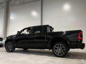Melns Dodge RAM 2019 Klaipėda, ar dzinēja tilpumu 5.70 L un nobraukumu 93 tūkst. km par 39930 €, foto 39 vietnē AUTOMOTO.COM.LV