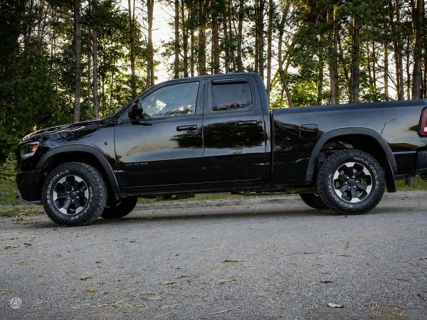 Melns Dodge RAM 2019 Kauņa, ar dzinēja tilpumu 5.65 L un nobraukumu 234 tūkst. km par 27500 €, foto 7 vietnē AUTOMOTO.COM.LV