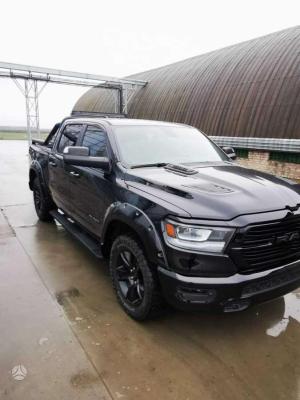 Melns Dodge RAM 2020 Šauļi, ar dzinēja tilpumu 5.70 L un nobraukumu 47 tūkst. km par 38 €, foto 11 vietnē AUTOMOTO.COM.LV