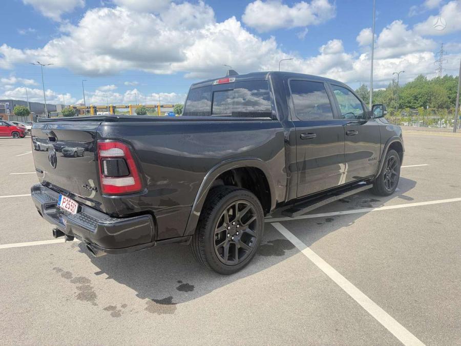 Melns Dodge RAM 2020 Kauņa, ar dzinēja tilpumu 5.60 L un nobraukumu 39 tūkst. km par 34300 €, foto 5 vietnē AUTOMOTO.COM.LV
