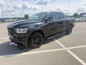 Black Dodge RAM 2020 in Kaunas, with an engine capacity of 5.70 L and mileage of 39 thousand km for 32000 €, photo  on AUTOMOTO.COM.LV