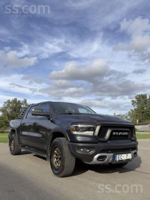 Black Dodge RAM 2020 in Bauska, with an engine capacity of 3.00 L and mileage of 130 thousand km for 39000 €, photo 1 on AUTOMOTO.COM.LV