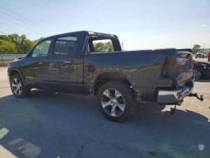 Black Dodge RAM 2021 in Ukmerge, with an engine capacity of 5.70 L and mileage of 70 thousand km for 19999 €, photo 6 on AUTOMOTO.COM.LV