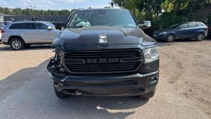Melns Dodge RAM 2021 Ukmergė, ar dzinēja tilpumu 5.70 L un nobraukumu 78 tūkst. km par 18990 €, foto 3 vietnē AUTOMOTO.COM.LV