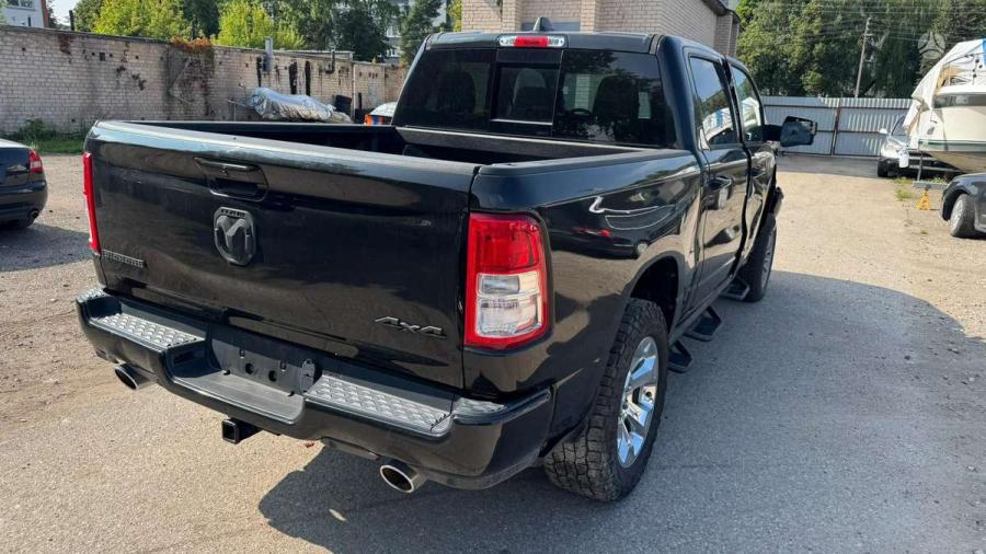 Melns Dodge RAM 2021 Ukmergė, ar dzinēja tilpumu 5.70 L un nobraukumu 78 tūkst. km par 18990 €, foto 9 vietnē AUTOMOTO.COM.LV