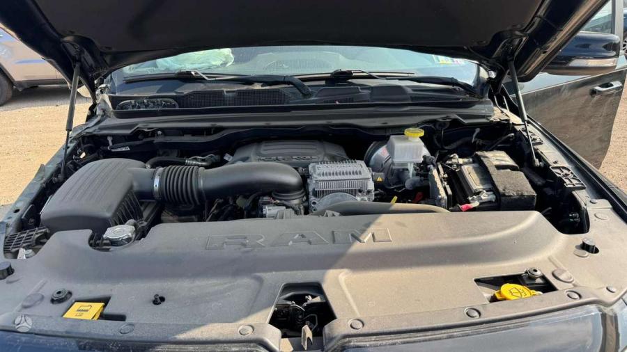 Melns Dodge RAM 2021 Ukmergė, ar dzinēja tilpumu 5.70 L un nobraukumu 78 tūkst. km par 18990 €, foto 15 vietnē AUTOMOTO.COM.LV