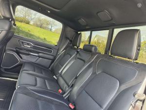 Melns Dodge RAM 2021 Viļņa, ar dzinēja tilpumu 0.00 L un nobraukumu 72 tūkst. km par 44000 €, foto 16 vietnē AUTOMOTO.COM.LV