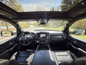 Melns Dodge RAM 2021 Viļņa, ar dzinēja tilpumu 0.00 L un nobraukumu 72 tūkst. km par 44000 €, foto 20 vietnē AUTOMOTO.COM.LV