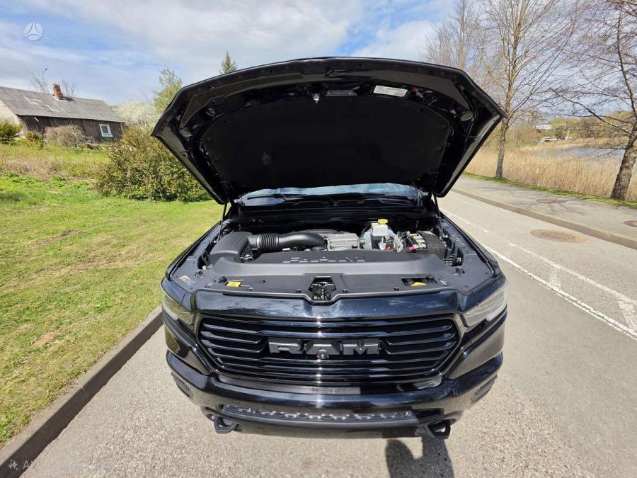Melns Dodge RAM 2021 Viļņa, ar dzinēja tilpumu 0.00 L un nobraukumu 72 tūkst. km par 44000 €, foto 31 vietnē AUTOMOTO.COM.LV