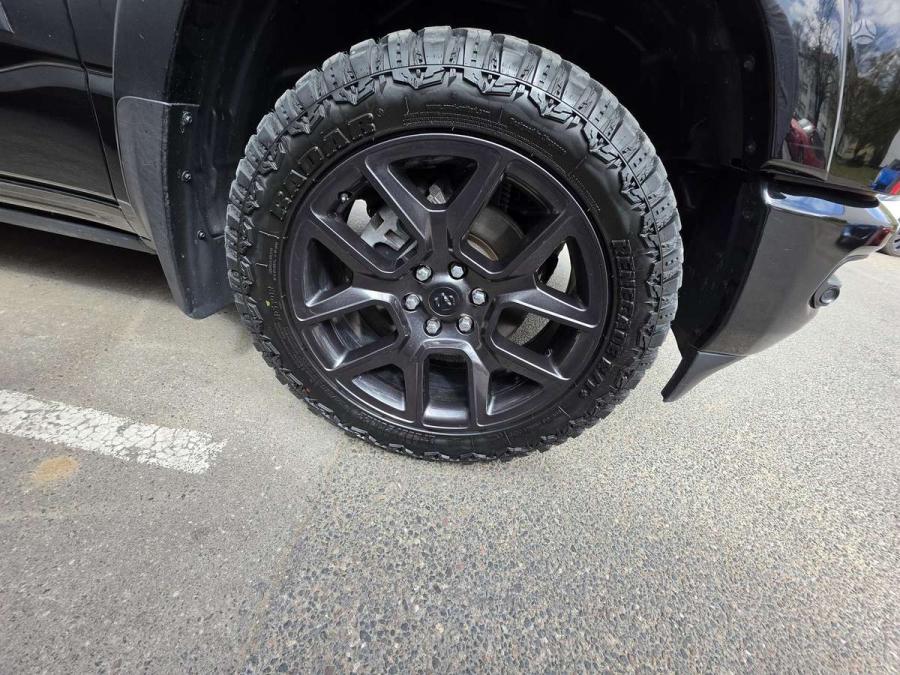 Melns Dodge RAM 2021 Viļņa, ar dzinēja tilpumu 0.00 L un nobraukumu 72 tūkst. km par 44000 €, foto 33 vietnē AUTOMOTO.COM.LV