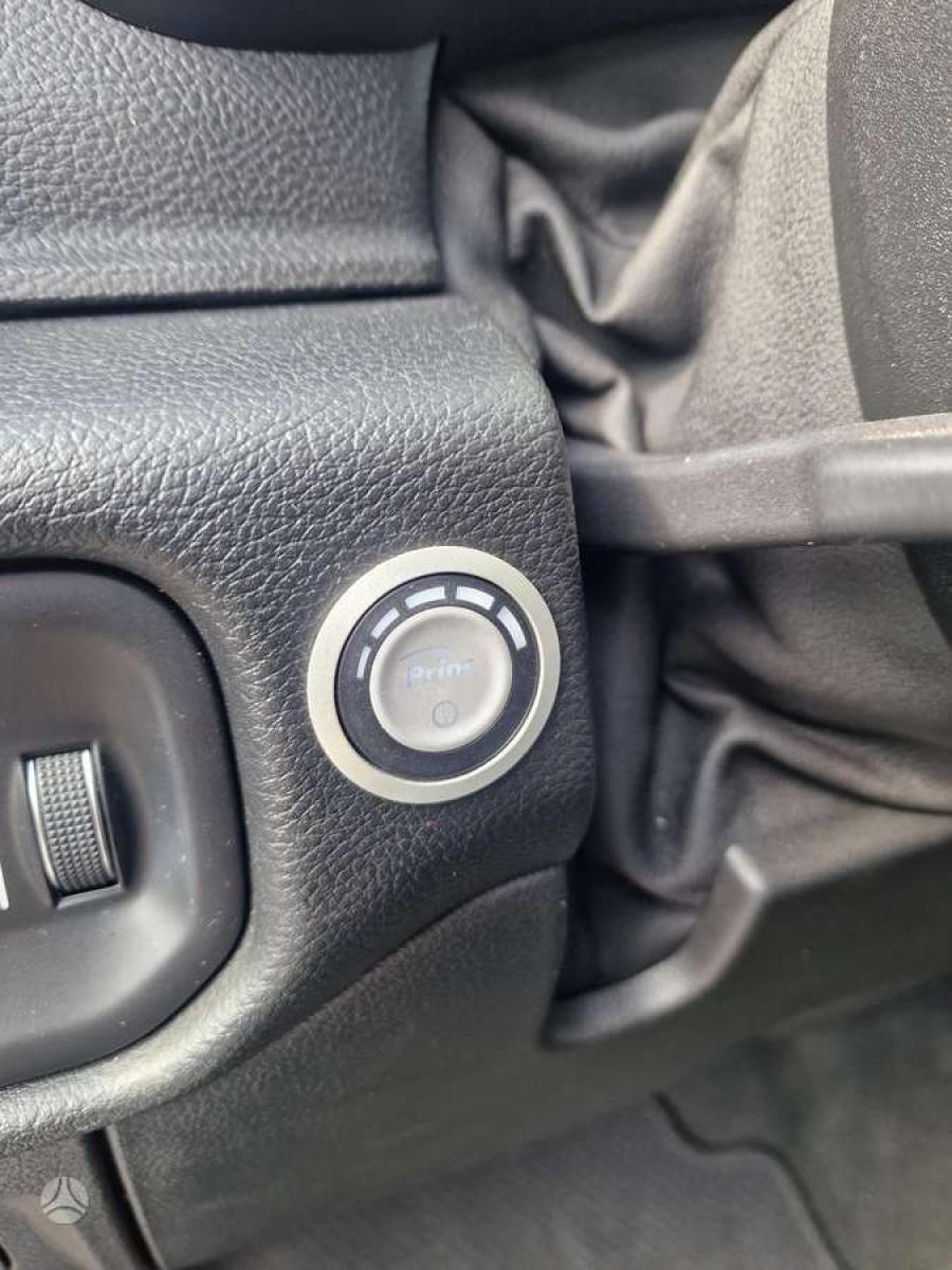 Melns Dodge RAM 2021 Viļņa, ar dzinēja tilpumu 5.65 L un nobraukumu 200 tūkst. km par 42350 €, foto 15 vietnē AUTOMOTO.COM.LV
