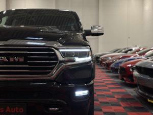 Melns Dodge RAM 2021 Viļņa, ar dzinēja tilpumu 5.70 L un nobraukumu 133 tūkst. km par 47999 €, foto 8 vietnē AUTOMOTO.COM.LV