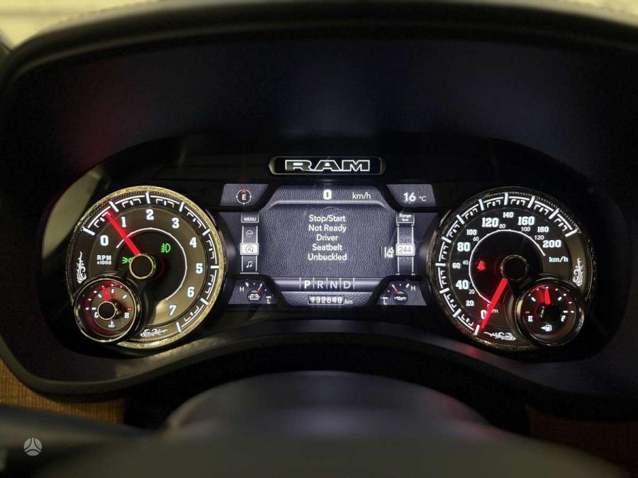 Melns Dodge RAM 2021 Viļņa, ar dzinēja tilpumu 5.70 L un nobraukumu 133 tūkst. km par 47999 €, foto 26 vietnē AUTOMOTO.COM.LV