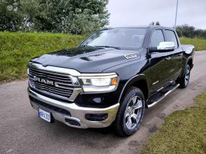 Melns Dodge RAM 2021 Klaipėda, ar dzinēja tilpumu 5.70 L un nobraukumu 3 tūkst. km par 44000 €, foto 3 vietnē AUTOMOTO.COM.LV