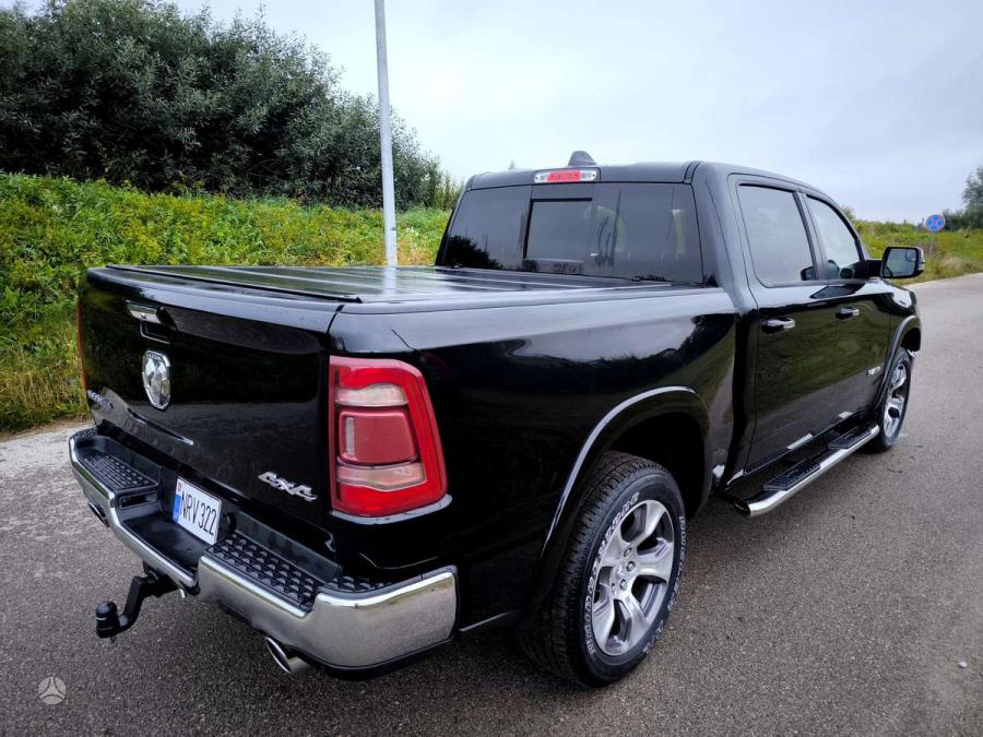 Melns Dodge RAM 2021 Klaipėda, ar dzinēja tilpumu 5.70 L un nobraukumu 3 tūkst. km par 44000 €, foto 6 vietnē AUTOMOTO.COM.LV