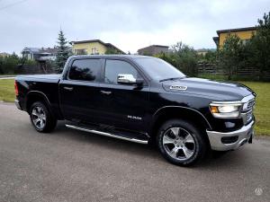 Melns Dodge RAM 2021 Klaipėda, ar dzinēja tilpumu 5.70 L un nobraukumu 3 tūkst. km par 44000 €, foto 8 vietnē AUTOMOTO.COM.LV