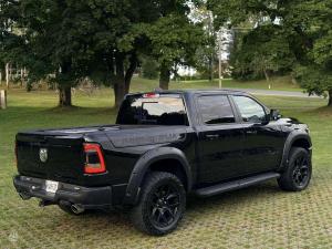 Melns Dodge RAM 2021 Anykščiai, ar dzinēja tilpumu 5.65 L un nobraukumu 213 tūkst. km par 35250 €, foto 5 vietnē AUTOMOTO.COM.LV