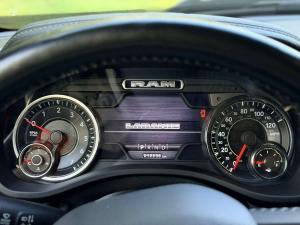 Melns Dodge RAM 2021 Anykščiai, ar dzinēja tilpumu 5.65 L un nobraukumu 213 tūkst. km par 35250 €, foto 17 vietnē AUTOMOTO.COM.LV