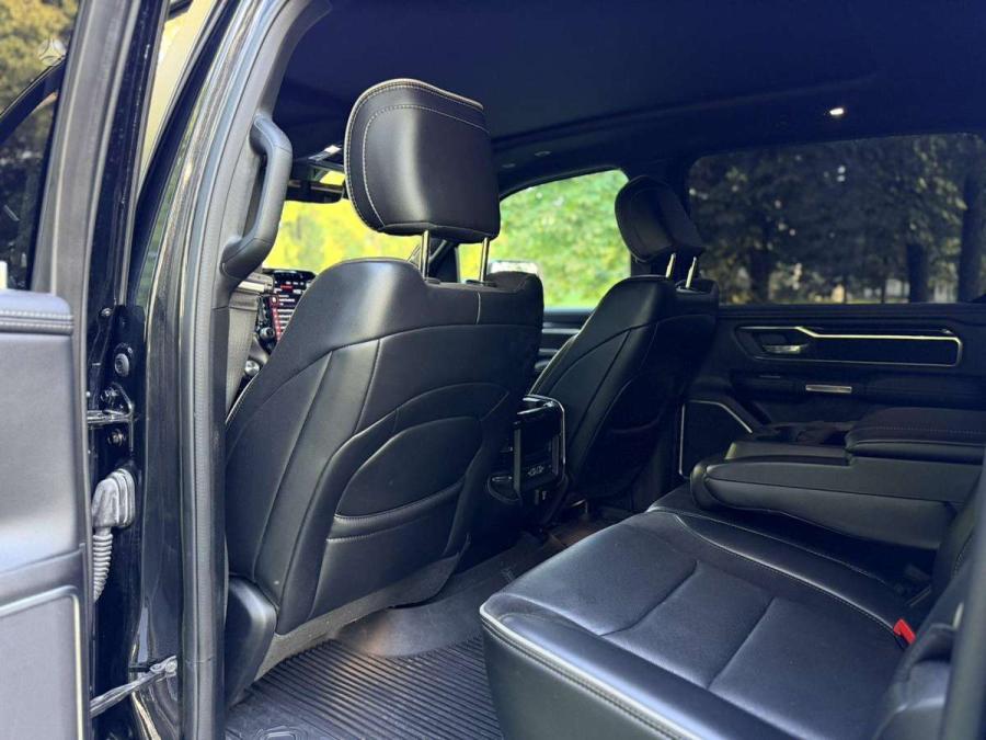 Melns Dodge RAM 2021 Anykščiai, ar dzinēja tilpumu 5.65 L un nobraukumu 213 tūkst. km par 35250 €, foto 29 vietnē AUTOMOTO.COM.LV