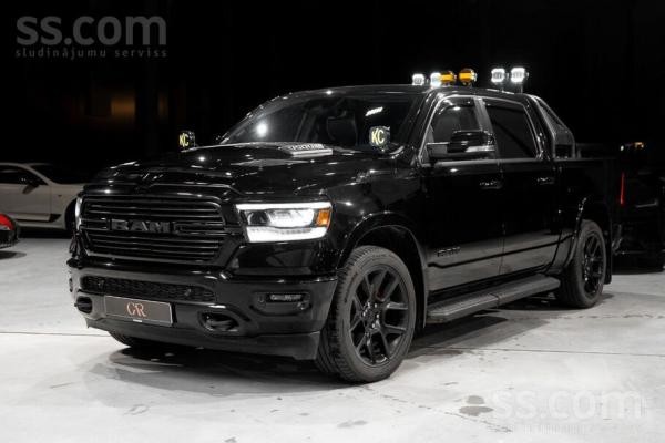 Black Dodge RAM 2022 in Riga, with an engine capacity of 3.60 L and mileage of 30 thousand km for 50000 €, photo 1 on AUTOMOTO.COM.LV