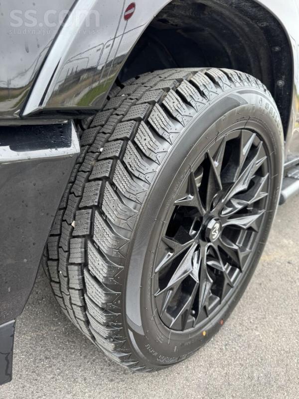 Melns Dodge RAM 2022 Liepāja, ar dzinēja tilpumu 5.70 L un nobraukumu 30 tūkst. km par 44900 €, foto 5 vietnē AUTOMOTO.COM.LV
