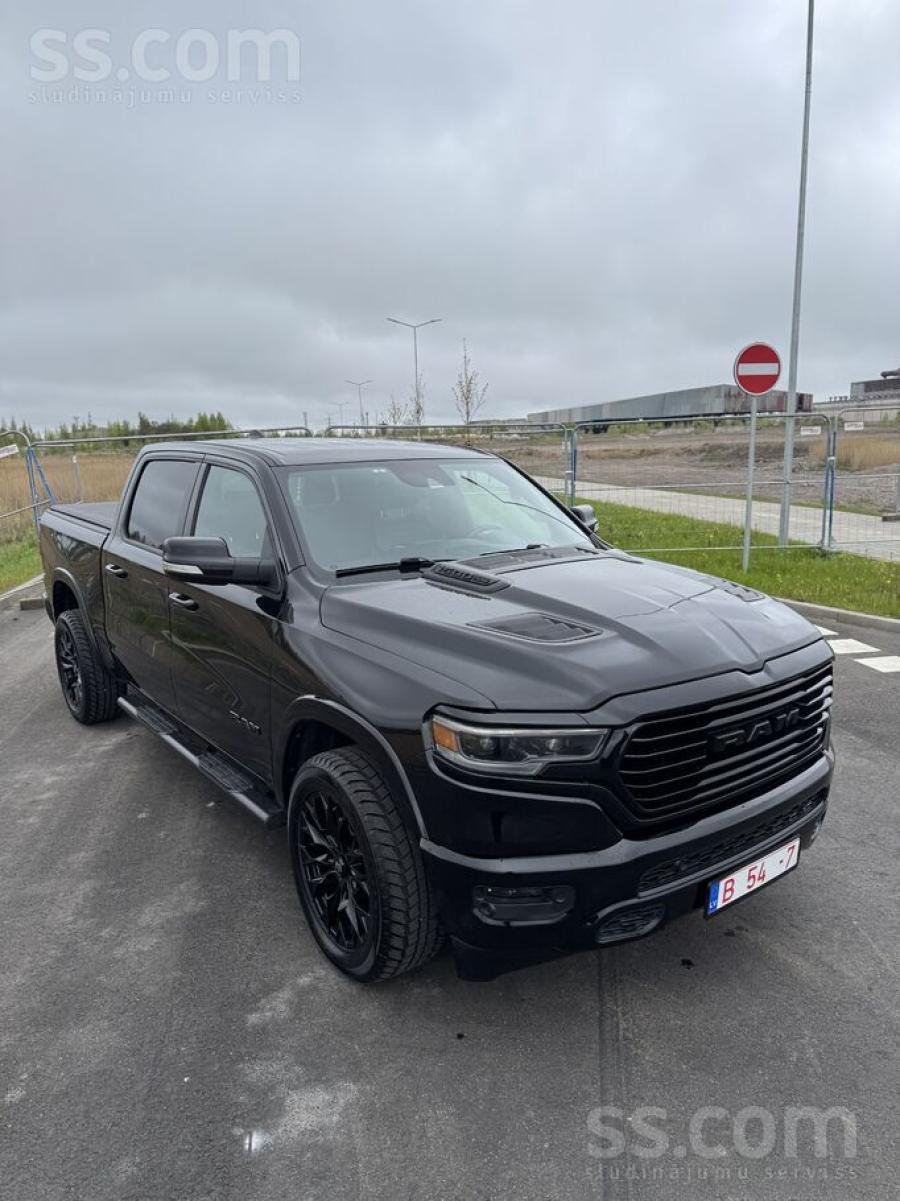 Melns Dodge RAM 2022 Liepāja, ar dzinēja tilpumu 5.70 L un nobraukumu 30 tūkst. km par 44900 €, foto 19 vietnē AUTOMOTO.COM.LV