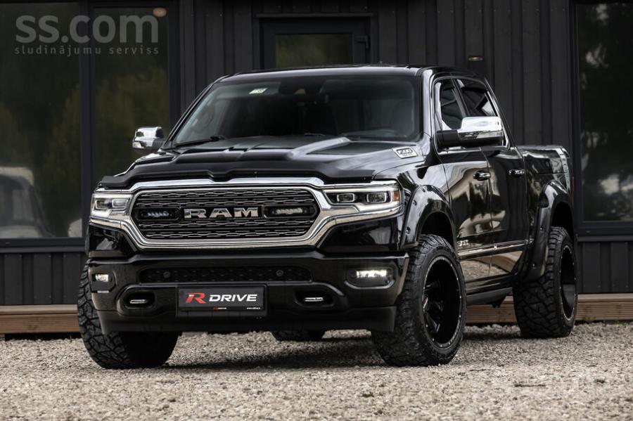 Melns Dodge RAM 2022 Jelgava, ar dzinēja tilpumu 5.70 L un nobraukumu 55 tūkst. km par 62900 €, foto 4 vietnē AUTOMOTO.COM.LV