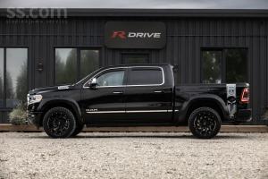 Melns Dodge RAM 2022 Jelgava, ar dzinēja tilpumu 5.70 L un nobraukumu 55 tūkst. km par 62900 €, foto 15 vietnē AUTOMOTO.COM.LV
