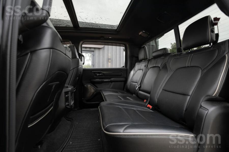Melns Dodge RAM 2022 Jelgava, ar dzinēja tilpumu 5.70 L un nobraukumu 55 tūkst. km par 62900 €, foto 21 vietnē AUTOMOTO.COM.LV