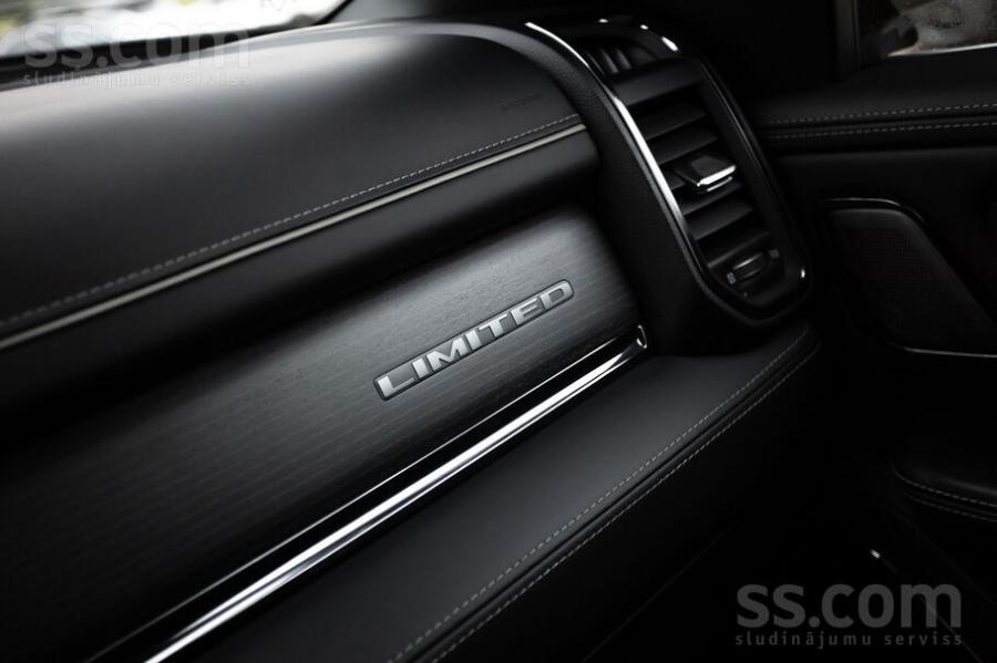 Melns Dodge RAM 2022 Jelgava, ar dzinēja tilpumu 5.70 L un nobraukumu 55 tūkst. km par 62900 €, foto 24 vietnē AUTOMOTO.COM.LV