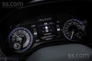 Melns Dodge RAM 2022 Jelgava, ar dzinēja tilpumu 5.70 L un nobraukumu 55 tūkst. km par 62900 €, foto 25 vietnē AUTOMOTO.COM.LV