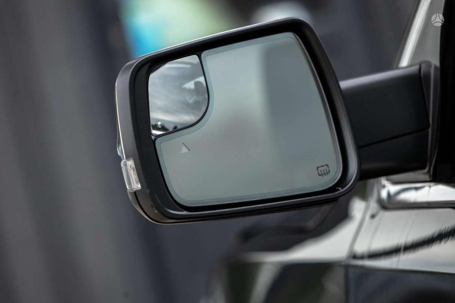 Melns Dodge RAM 2022 Jelgava, ar dzinēja tilpumu 5.70 L un nobraukumu 55 tūkst. km par 62900 €, foto 11 vietnē AUTOMOTO.COM.LV