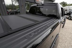 Melns Dodge RAM 2022 Jelgava, ar dzinēja tilpumu 5.70 L un nobraukumu 55 tūkst. km par 62900 €, foto 12 vietnē AUTOMOTO.COM.LV