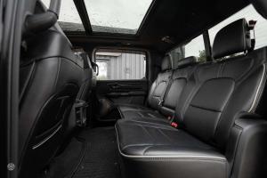 Melns Dodge RAM 2022 Jelgava, ar dzinēja tilpumu 5.70 L un nobraukumu 55 tūkst. km par 62900 €, foto 27 vietnē AUTOMOTO.COM.LV