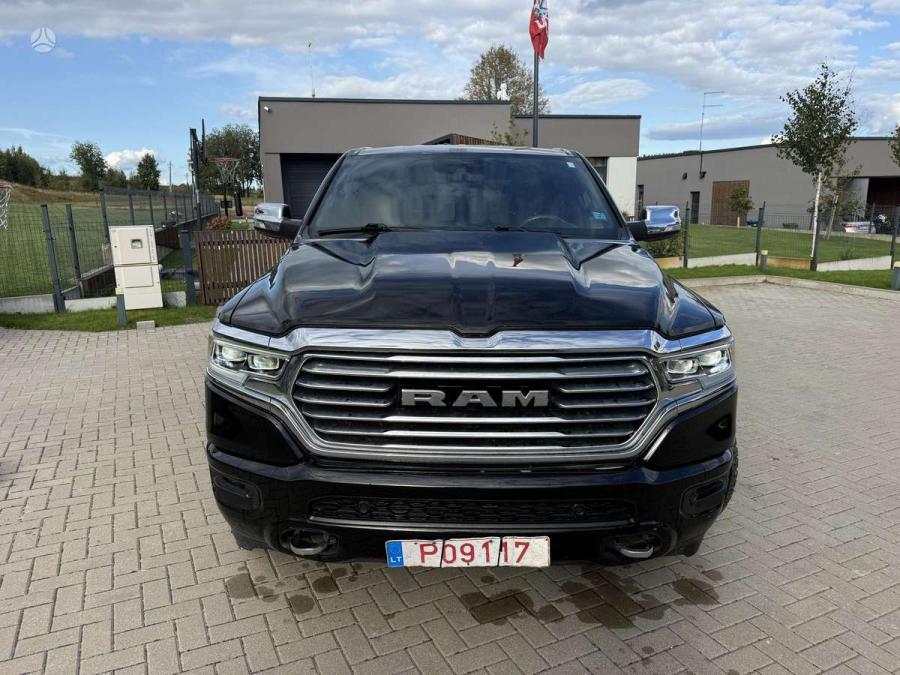 Melns Dodge RAM 2022 Viļņa, ar dzinēja tilpumu 0.00 L un nobraukumu 53 tūkst. km par 49000 €, foto 1 vietnē AUTOMOTO.COM.LV