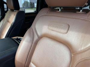 Melns Dodge RAM 2022 Viļņa, ar dzinēja tilpumu 0.00 L un nobraukumu 53 tūkst. km par 49000 €, foto 9 vietnē AUTOMOTO.COM.LV