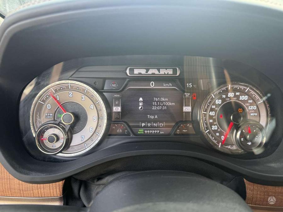 Melns Dodge RAM 2022 Viļņa, ar dzinēja tilpumu 0.00 L un nobraukumu 53 tūkst. km par 49000 €, foto 10 vietnē AUTOMOTO.COM.LV