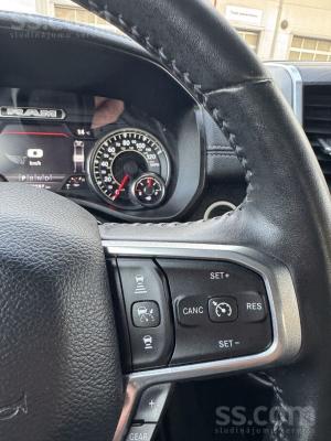 Black Dodge RAM 2023 in Liepaja, with an engine capacity of 5.70 L and mileage of 73 thousand km for 49900 €, photo 28 on AUTOMOTO.COM.LV