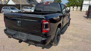 Melns Dodge RAM 2024 Ukmergė, ar dzinēja tilpumu 5.70 L un nobraukumu 54 tūkst. km par 22385 €, foto 4 vietnē AUTOMOTO.COM.LV