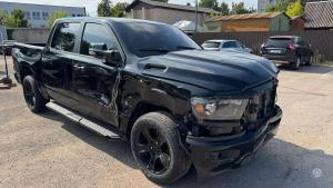 Melns Dodge RAM 2024 Ukmergė, ar dzinēja tilpumu 5.70 L un nobraukumu 54 tūkst. km par 22385 €, foto 6 vietnē AUTOMOTO.COM.LV