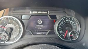 Melns Dodge RAM 2024 Ukmergė, ar dzinēja tilpumu 5.70 L un nobraukumu 54 tūkst. km par 22385 €, foto 14 vietnē AUTOMOTO.COM.LV