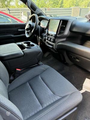 Black Dodge RAM 2025 in Plunge, with an engine capacity of 3.00 L and mileage of 19 thousand km for 14400 €, photo 13 on AUTOMOTO.COM.LV