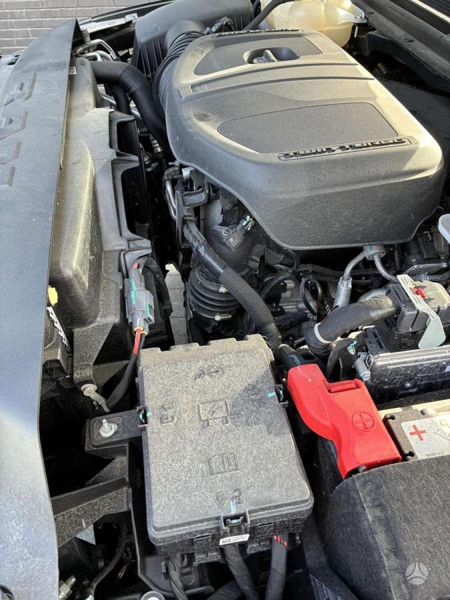 Black Dodge RAM 2025 in Plunge, with an engine capacity of 3.00 L and mileage of 19 thousand km for 14400 €, photo 28 on AUTOMOTO.COM.LV
