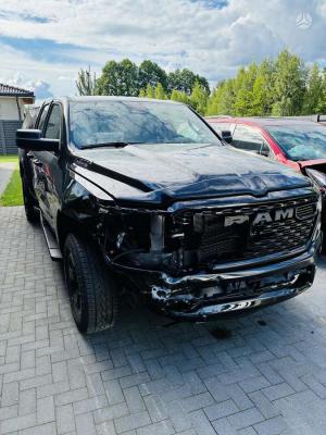 Melns Dodge RAM 2025 Plungė, ar dzinēja tilpumu 3.00 L un nobraukumu 19 tūkst. km par 14777 €, foto 6 vietnē AUTOMOTO.COM.LV
