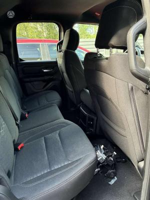 Melns Dodge RAM 2025 Plungė, ar dzinēja tilpumu 3.00 L un nobraukumu 19 tūkst. km par 14777 €, foto 13 vietnē AUTOMOTO.COM.LV
