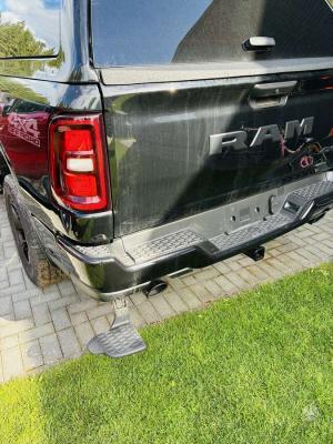 Melns Dodge RAM 2025 Plungė, ar dzinēja tilpumu 3.00 L un nobraukumu 19 tūkst. km par 14777 €, foto 18 vietnē AUTOMOTO.COM.LV