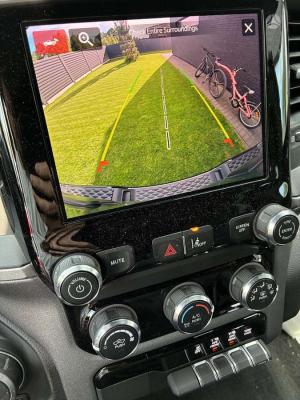 Melns Dodge RAM 2025 Plungė, ar dzinēja tilpumu 3.00 L un nobraukumu 19 tūkst. km par 14777 €, foto 23 vietnē AUTOMOTO.COM.LV