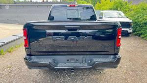 Melns Dodge RAM 2025 Ukmergė, ar dzinēja tilpumu 3.60 L un nobraukumu 42 tūkst. km par 23999 €, foto 3 vietnē AUTOMOTO.COM.LV