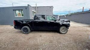 Melns Dodge RAM 2025 Ukmergė, ar dzinēja tilpumu 3.60 L un nobraukumu 42 tūkst. km par 23999 €, foto 5 vietnē AUTOMOTO.COM.LV